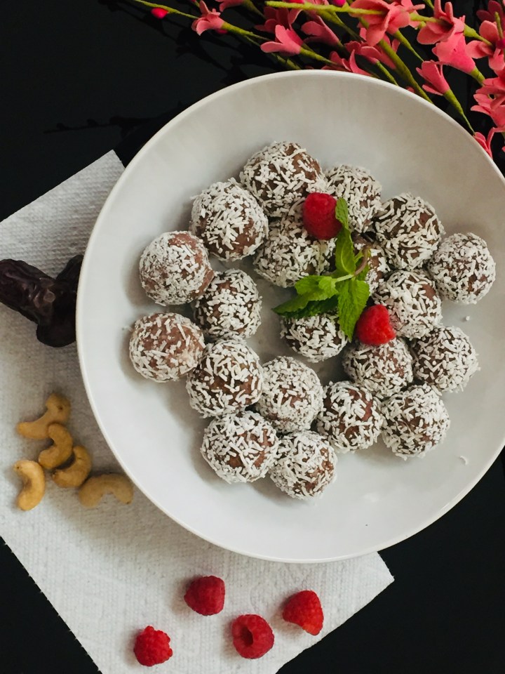 Fresh Raspberry Date-Nut Bites